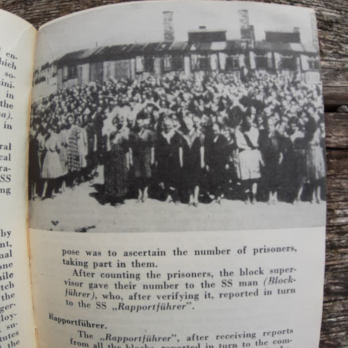 Brošura taborišče Auschwitz Aušvic 1940 - 1045 Kazimierz Smolen