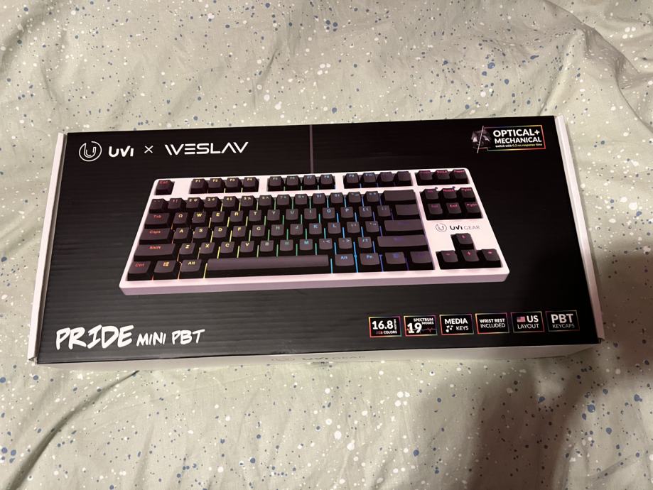 Limited Edition mehanska tipkovnica UVI GEAR X WESLAV Pride Mini PBT