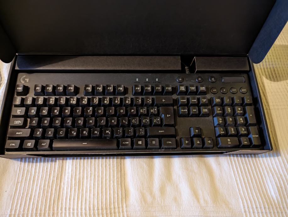 Logitech G810 Orion Spectrum mehanska tipkovnica