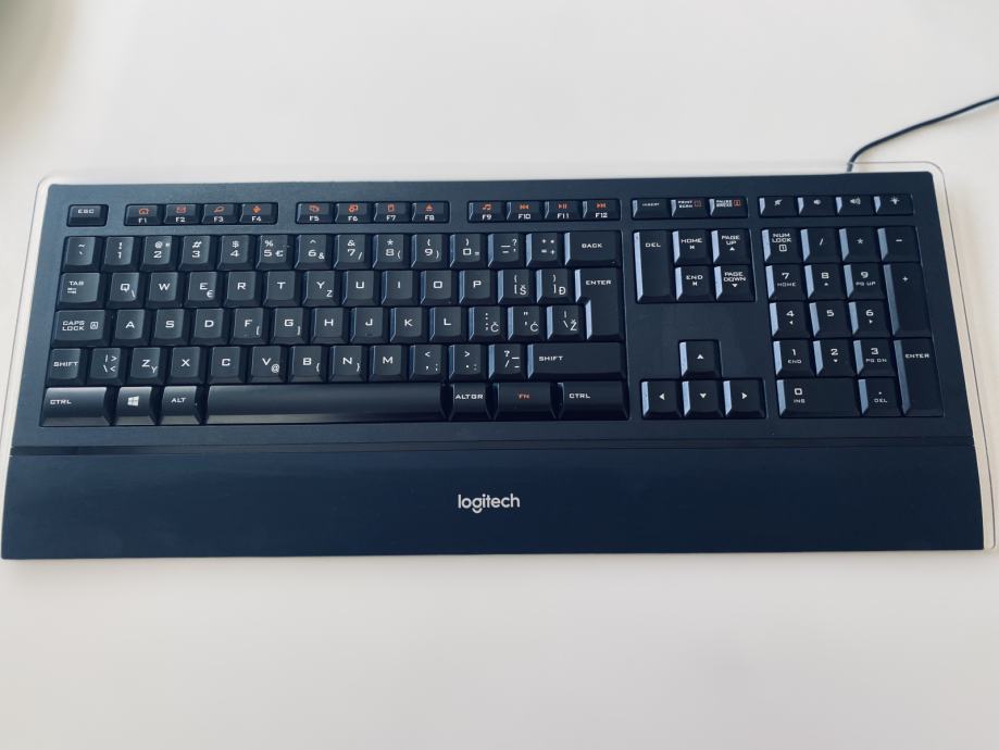 Tipkovnica LOGITECH Illuminated K740