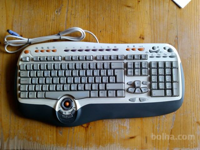 tipkovnica multimedijska