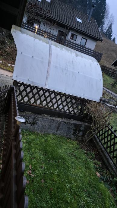 RABLJEN KOVINSKI NADSTREŠEK