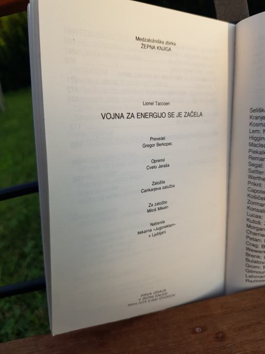 Knjiga LIONEL TACCOEN VOJNA ZA ENERGIJO SE JE ZAČELA 1978