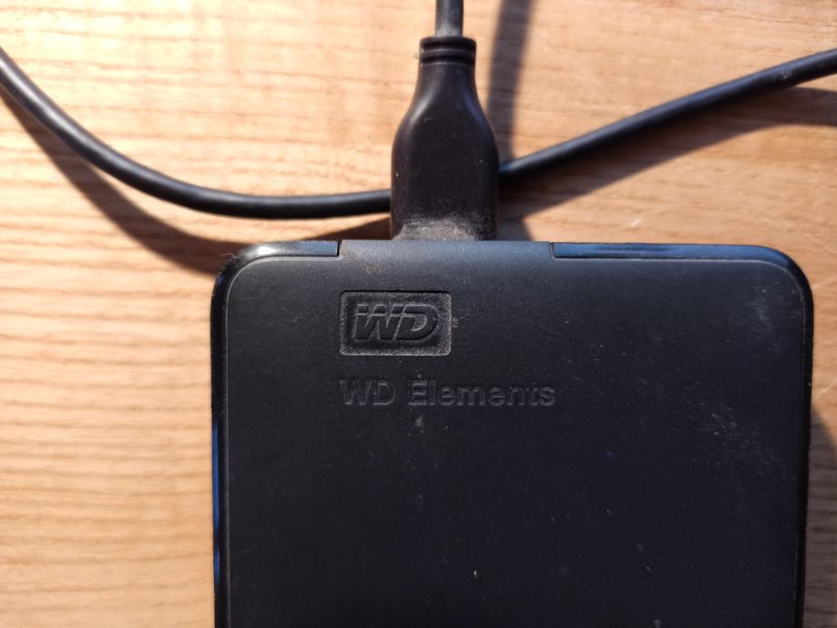 WD Elements Portable zunanji trdi disk 1,5 TB – USB 3.0