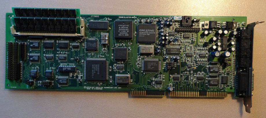 Creative Labs Sound Blaster AWE32 CT3900 8MB na ISA vodilu za 386 486