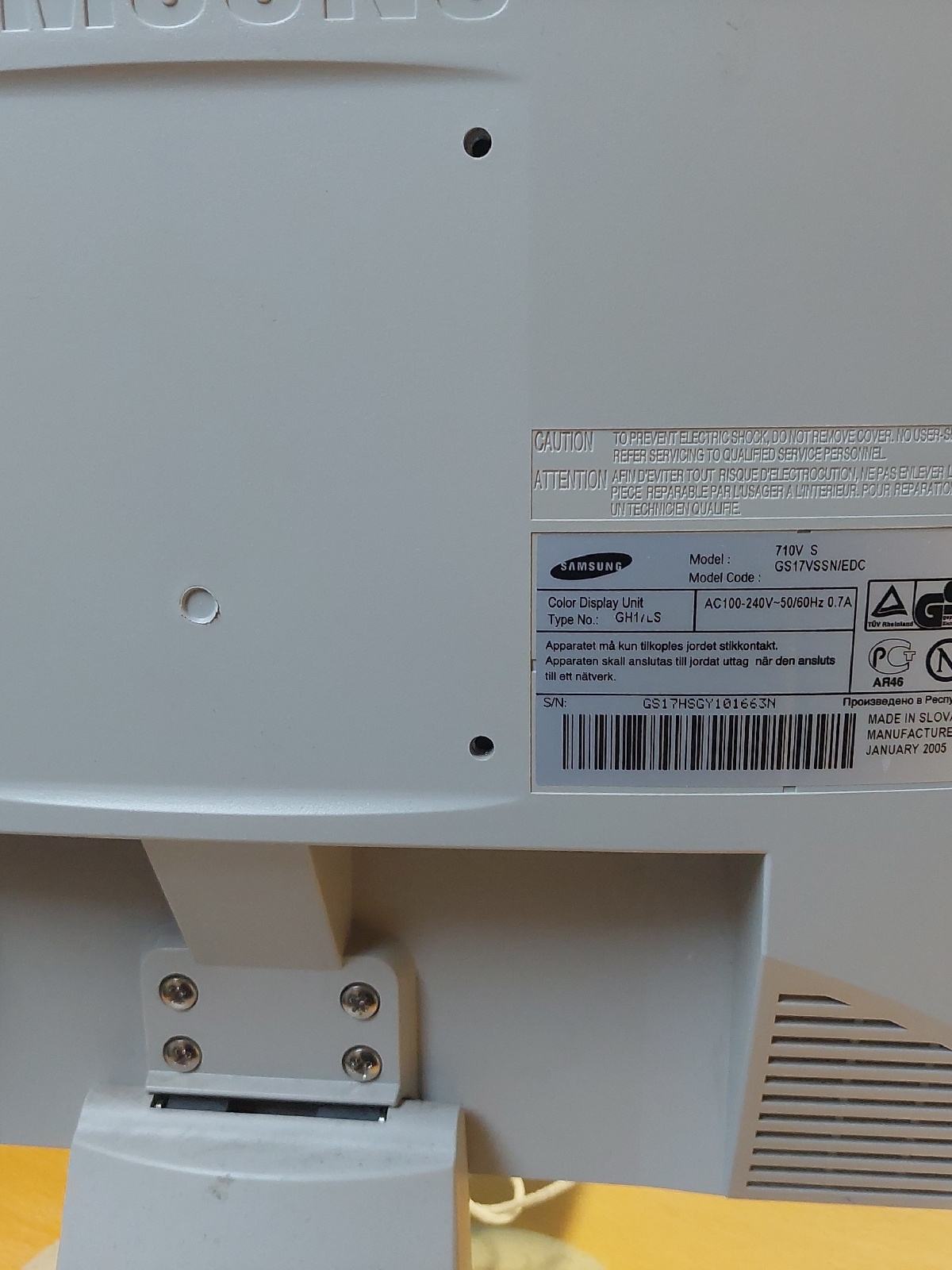 monitor Samsung syncmaster 710v