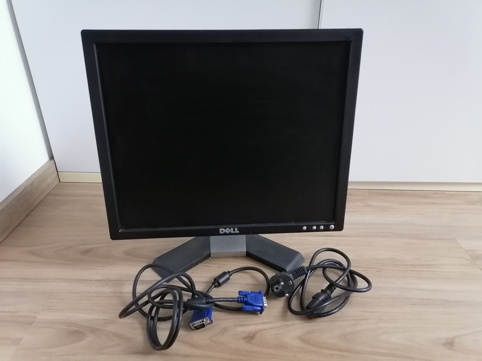 Podarim Dell monitor 15