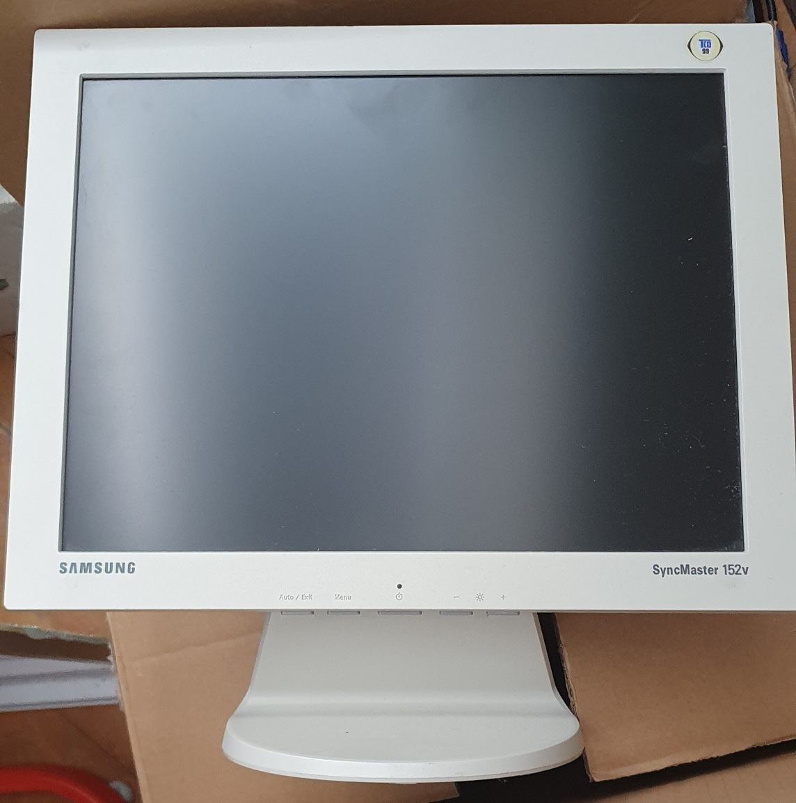 Samsung SyncMaster 152v