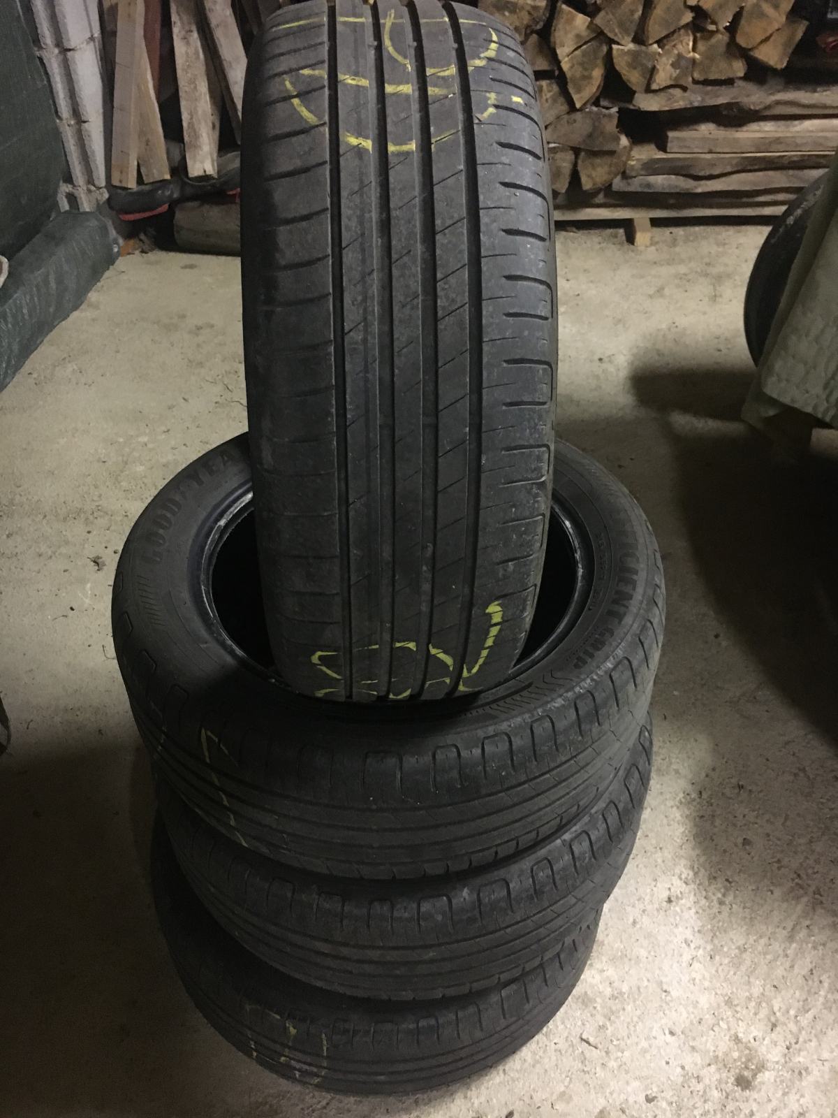 Pnevmatike Goodyear 215/55/17 letne 2019 gume