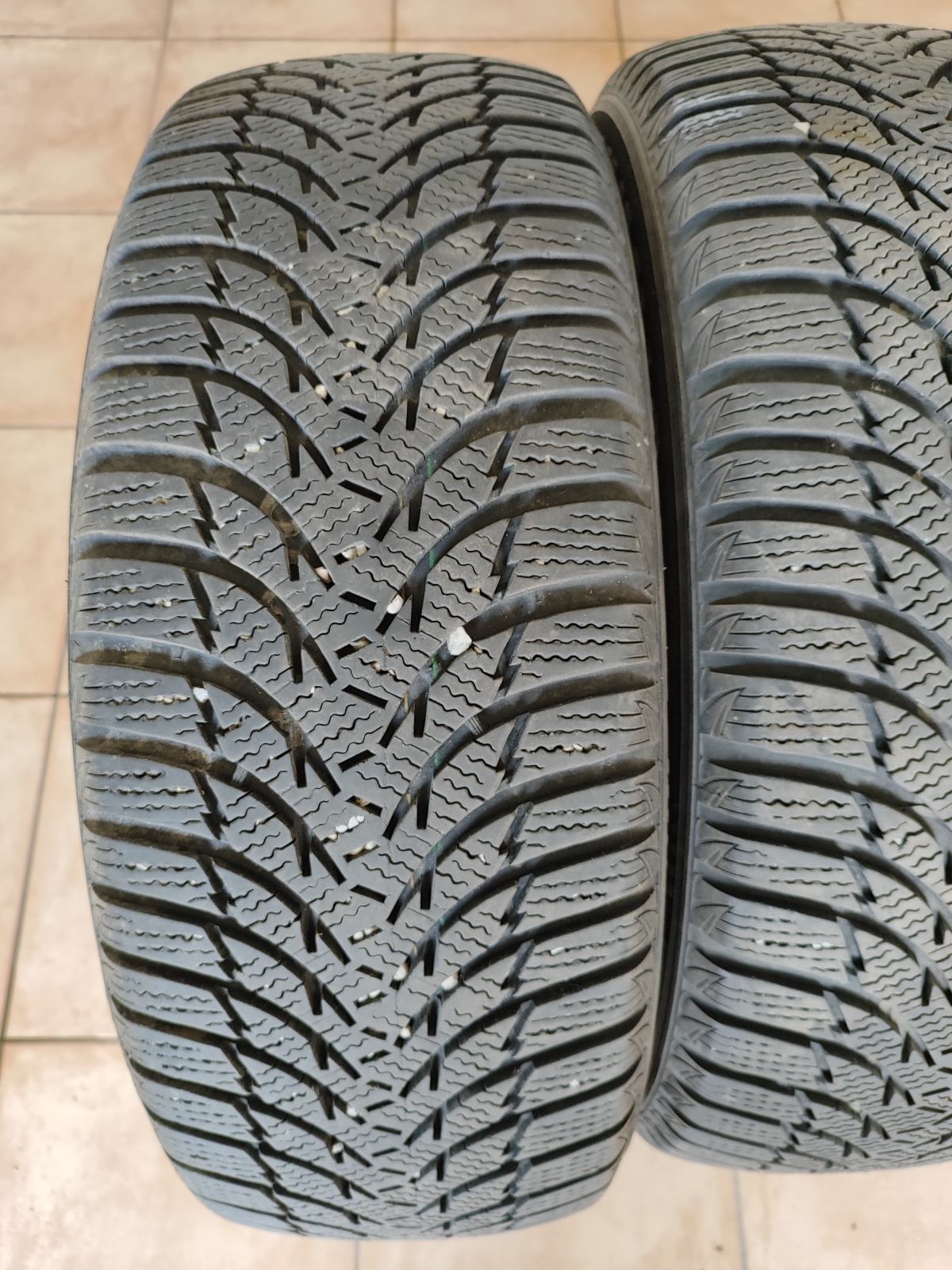 Pnevmatike Kumho 225/60/17 zimska Količina: 4