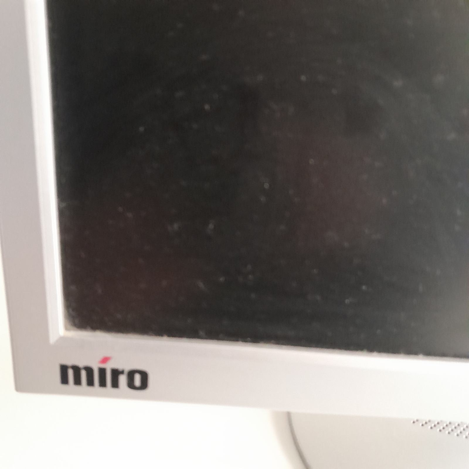 LCD monitor 17˝ Miro – model TD670