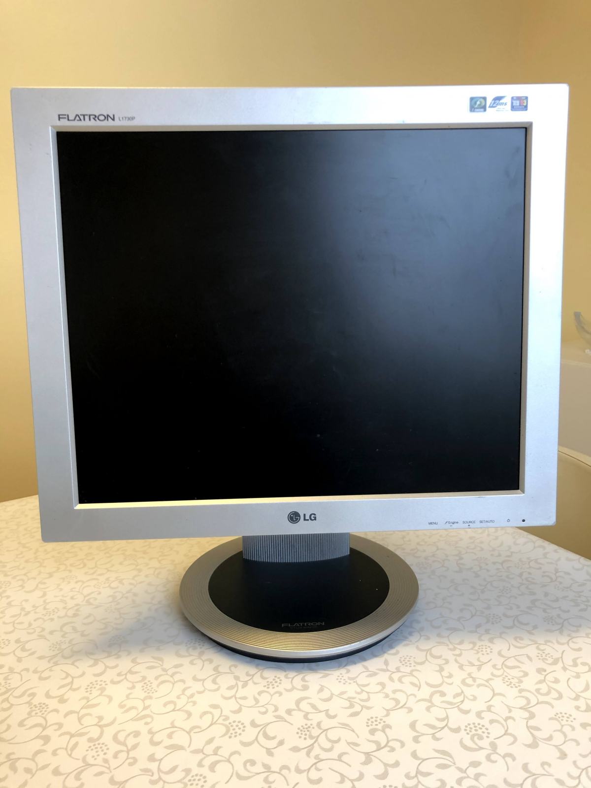 LG Flatron 1730p 17 monitor LCD