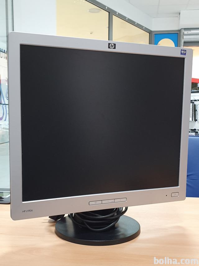 HP L1906 LCD monitor