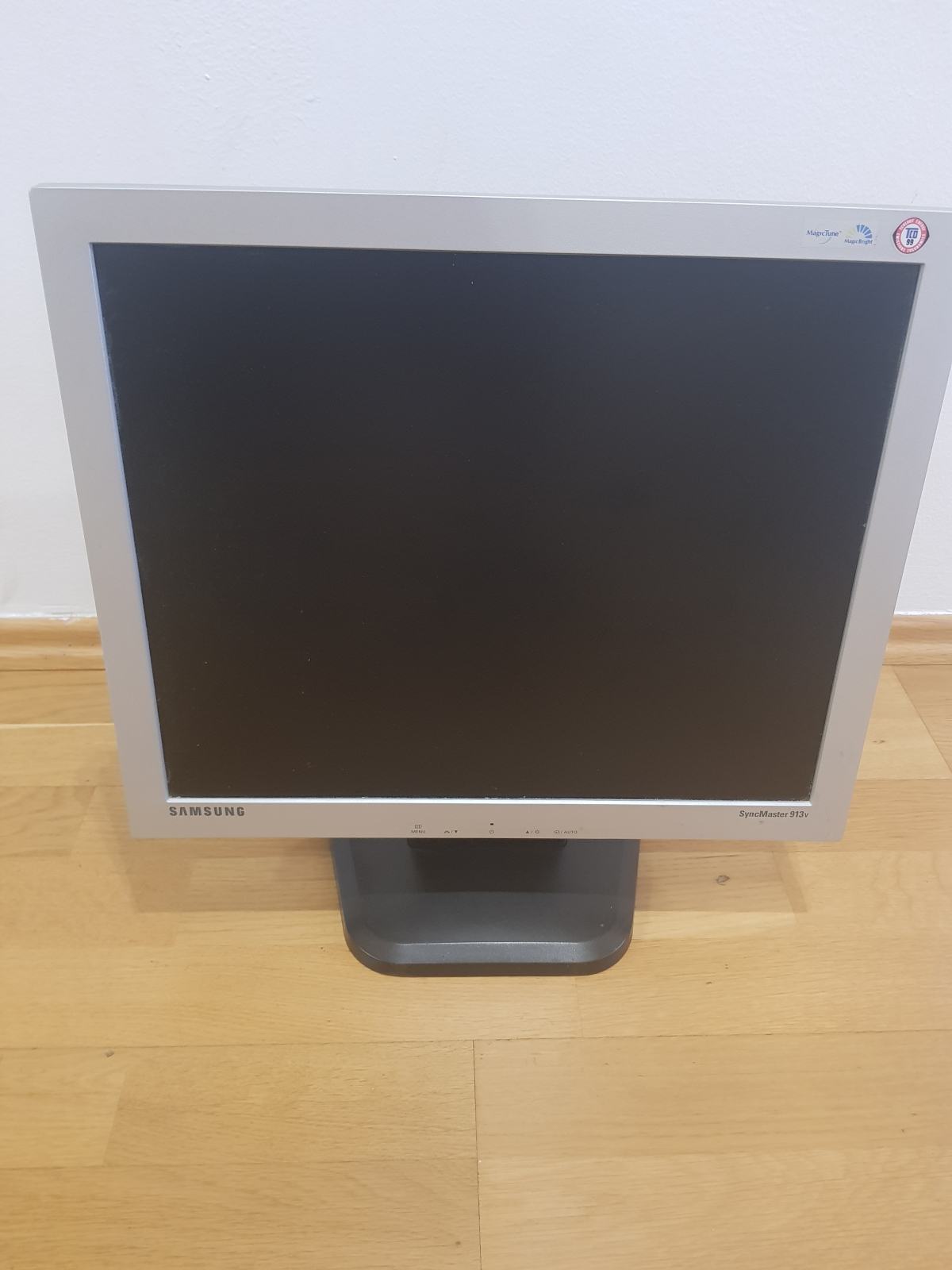 Monitor Samsung SyncMaster 913V 19 palčni