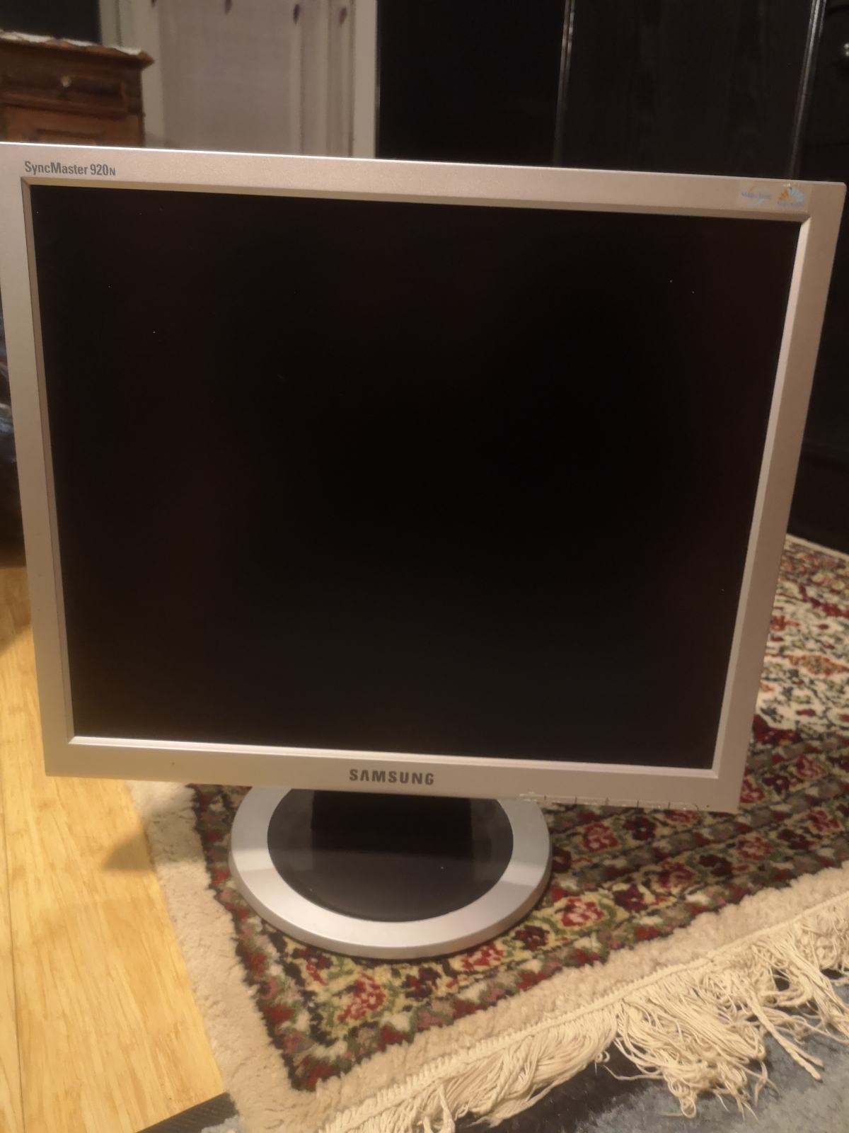 Samsung SyncMaster 920N monitor