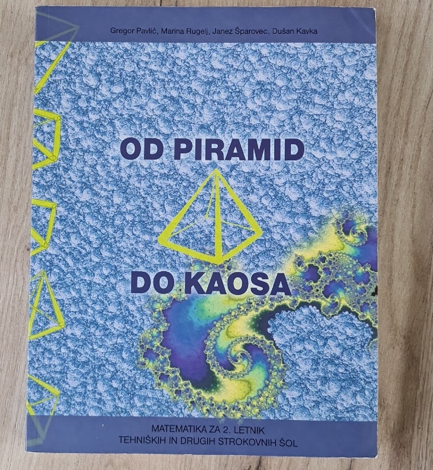 od piramid do kaosa, lepo ohranjena
