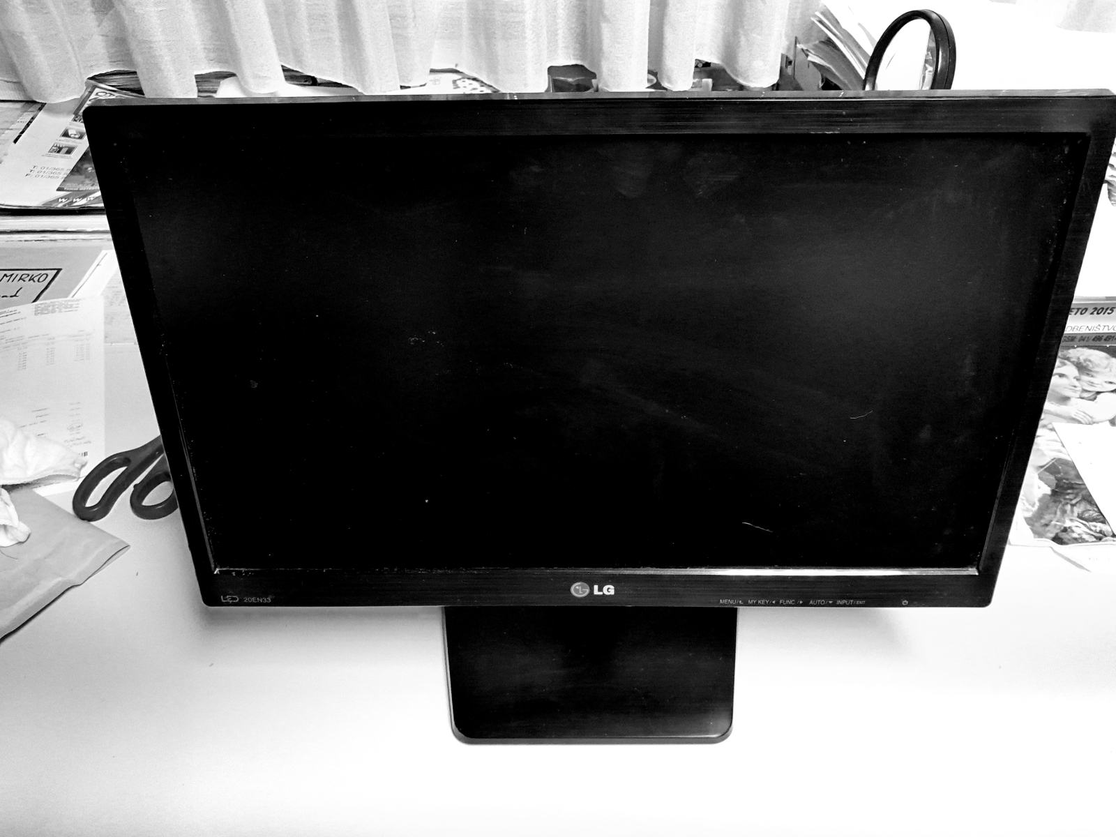 LG monitor LED 20EN33