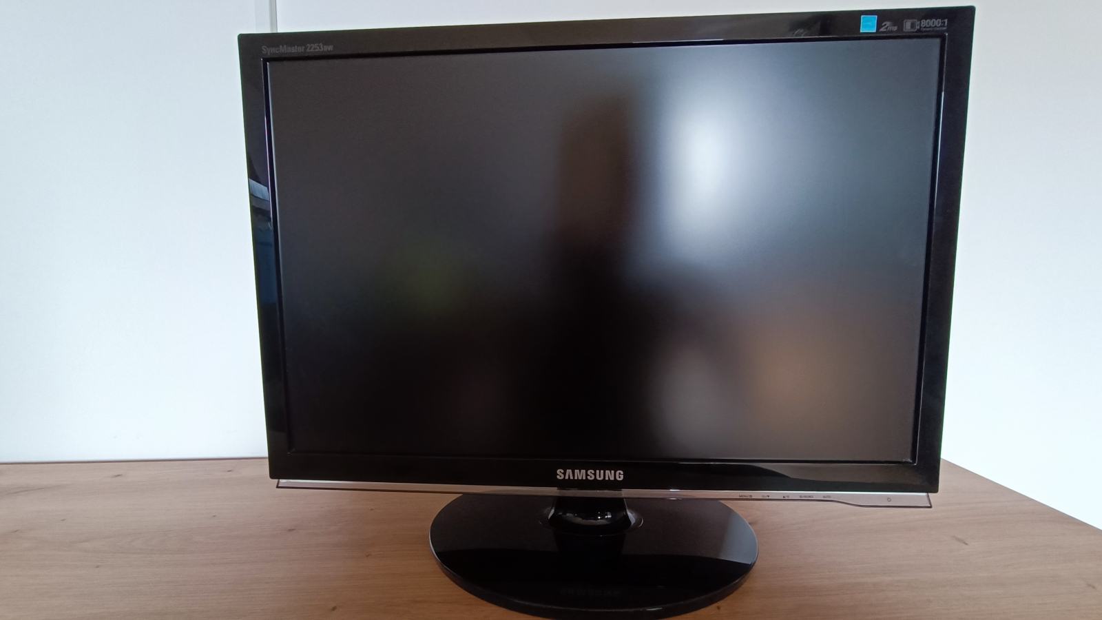 Prodam Monitor Samsung 2253BW