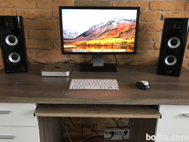 23 Dell monitor + Genious zvočniki
