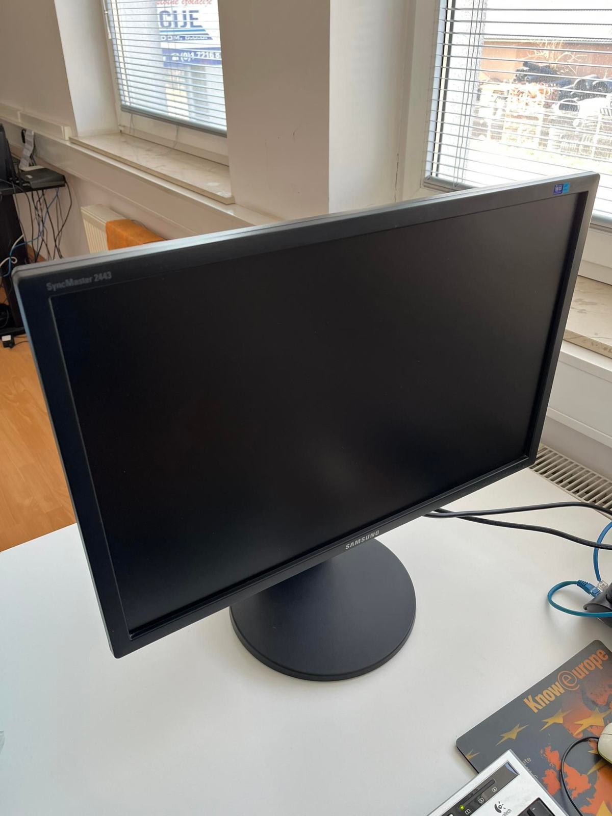 24 LCD monitor Samsung Syncmaster 2443BW