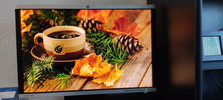 HP COMPAQ Monitor LED LCD 24 LA2405x