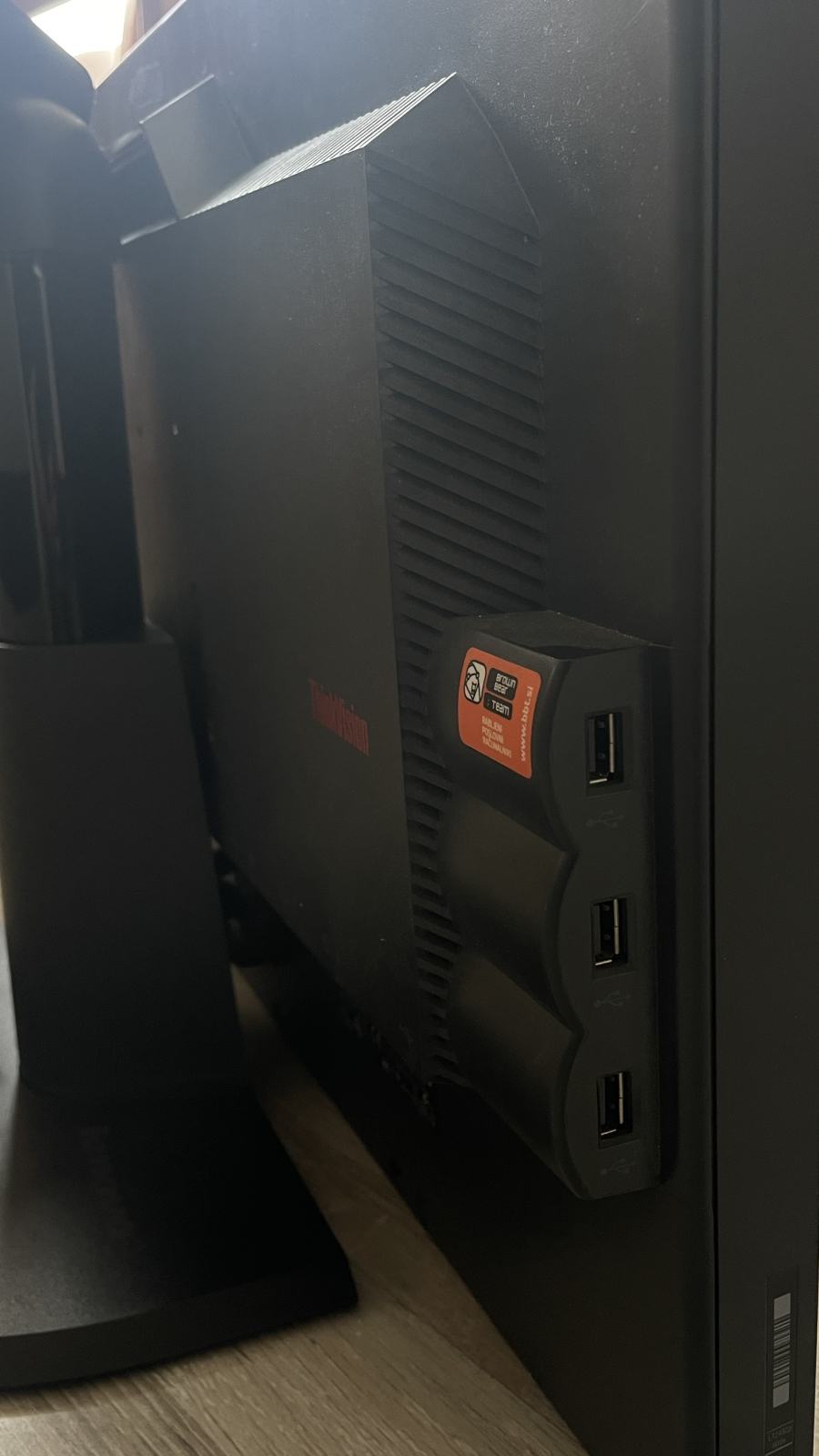 Monitor Lenovo ThinkVision 24 LT2452pwc, FULL HD (1920x1200), LED, DV