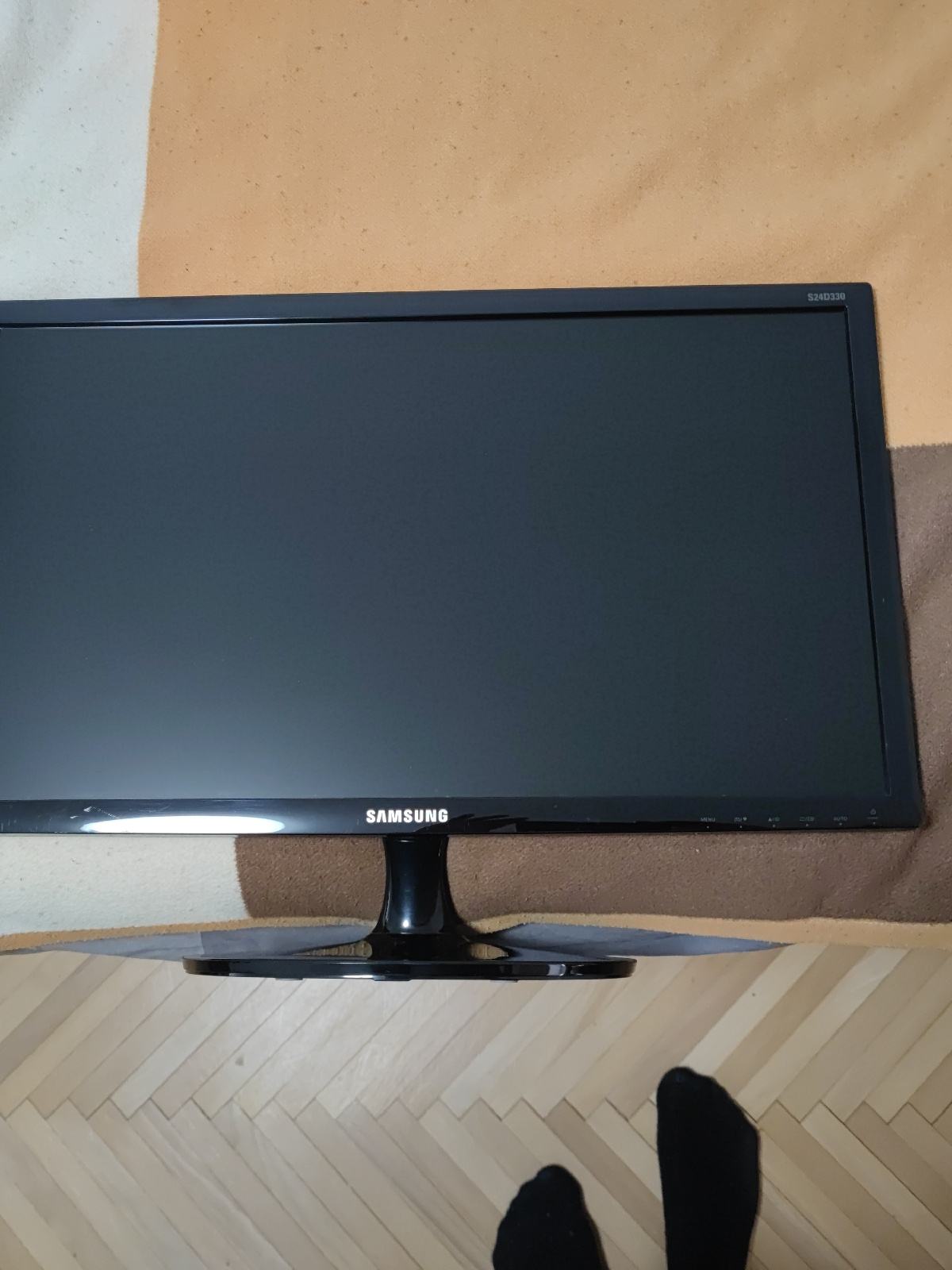Samsung 24C330 monitor