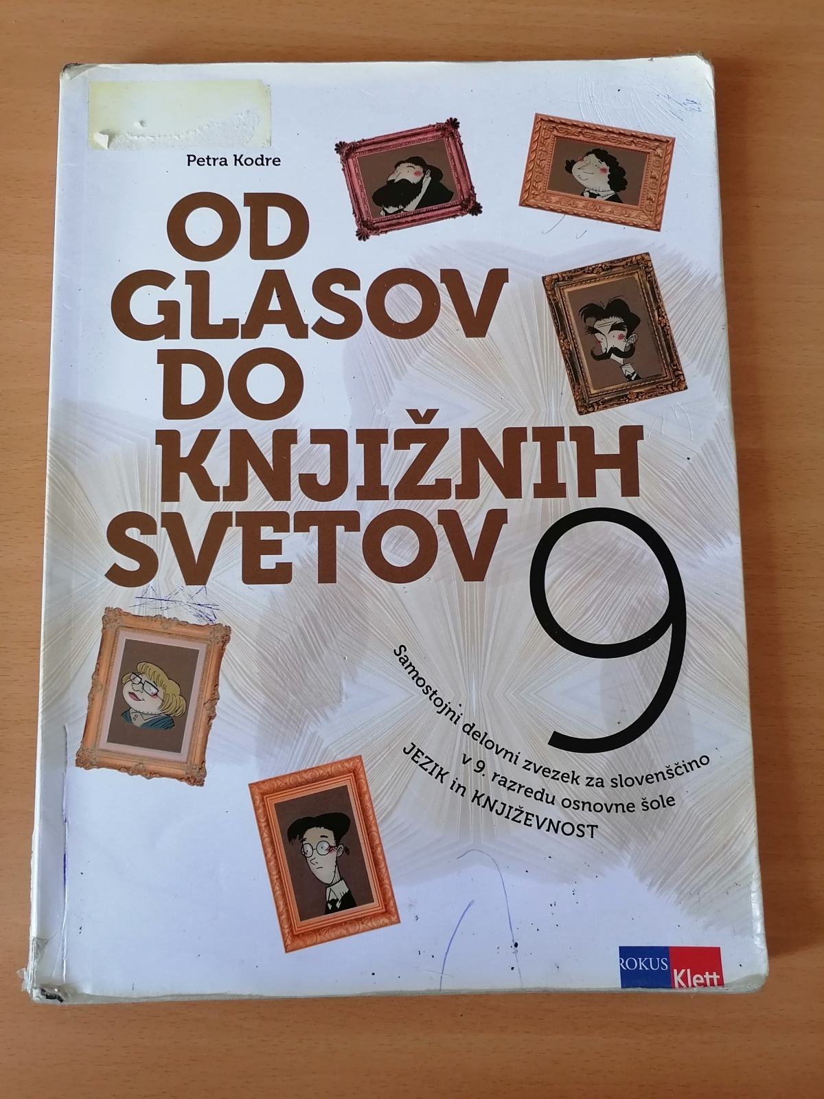 Od glasov do knjiznih svetov