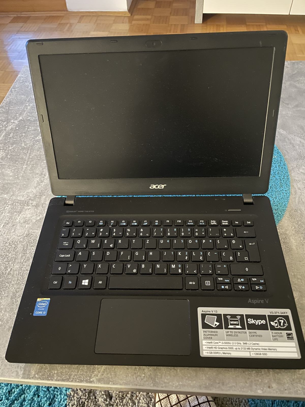 Acer prenosnik laptop racunalnik