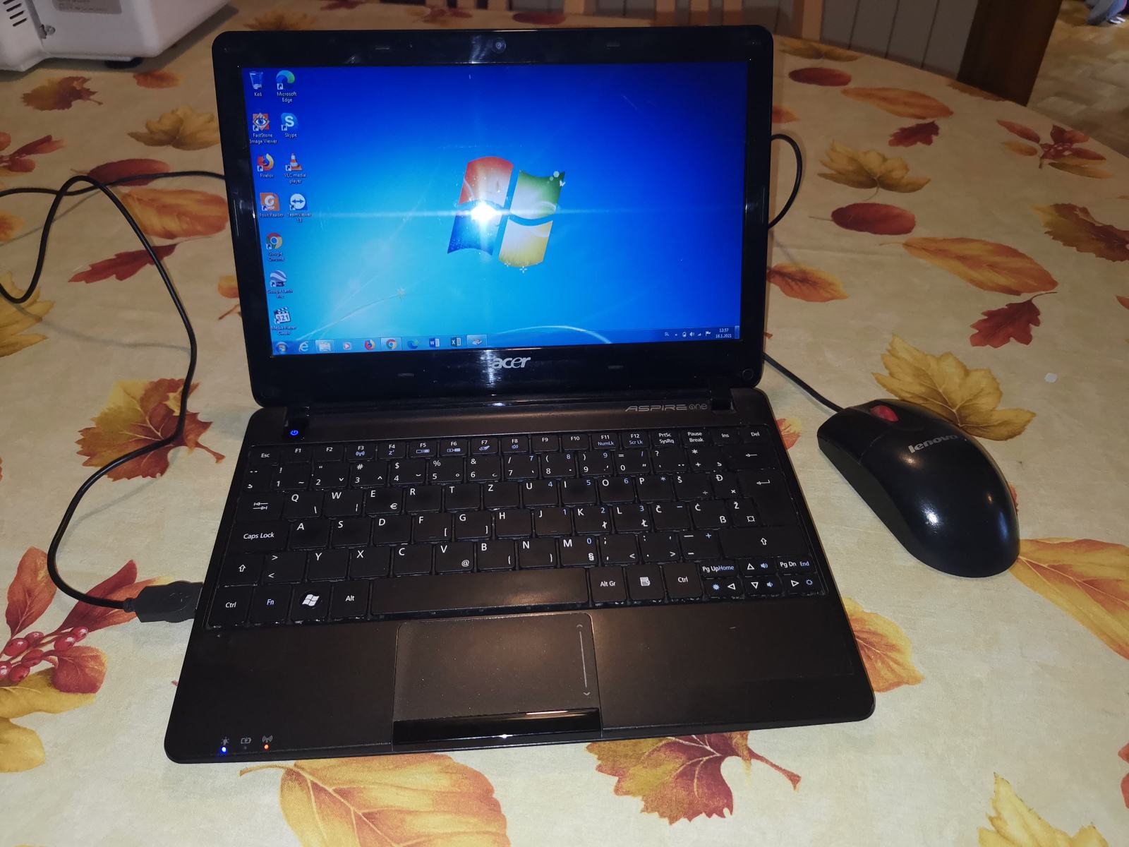 Mini prenosnik Acer Aspire One 722-C52kk