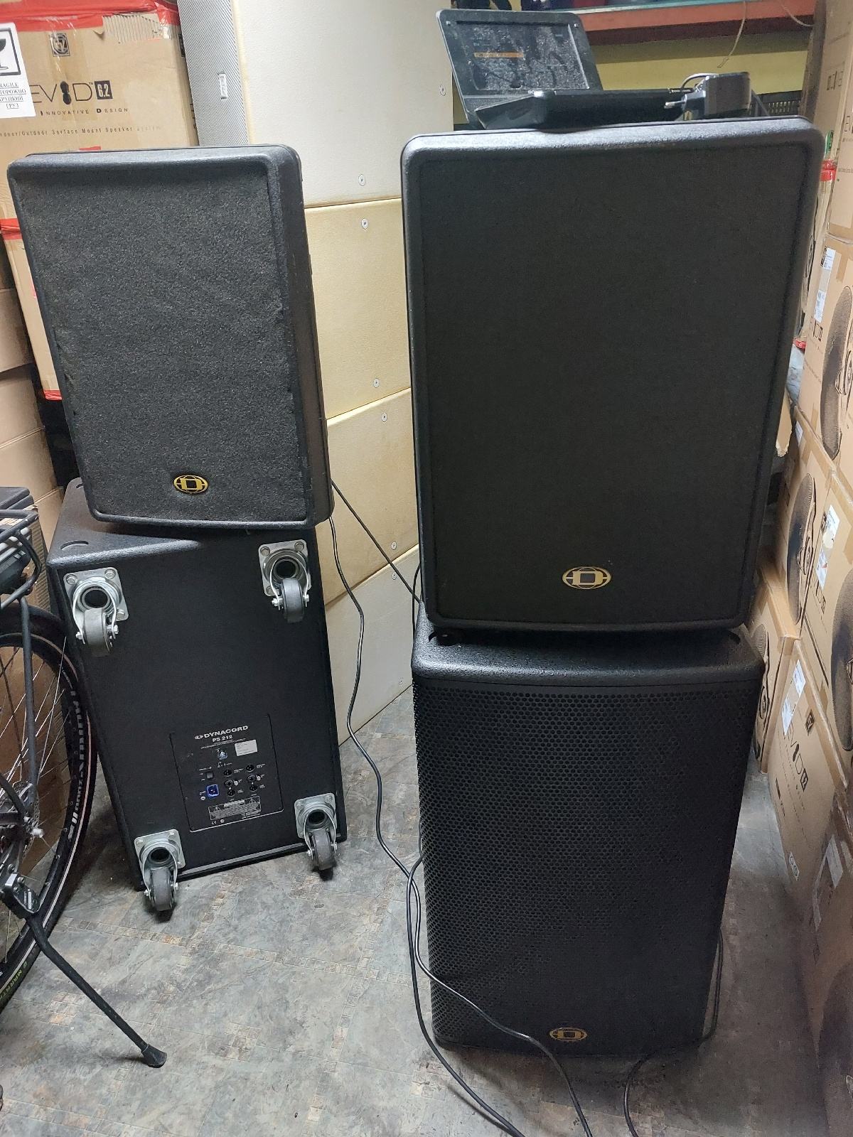 Dynacord aktivni boksi d11 +ps212 ps212