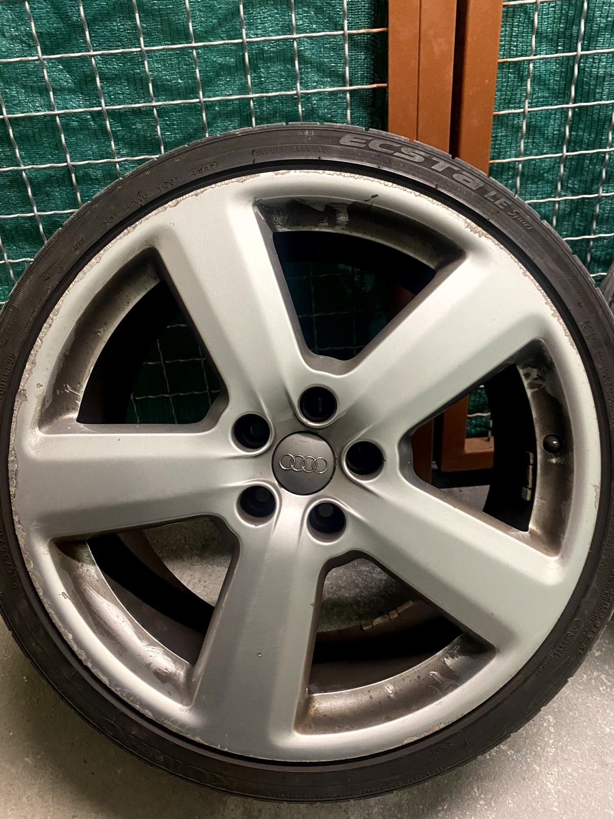 Platišča Audi Ronal 4E0601025AD 19 luknje 5x112, količina: 4