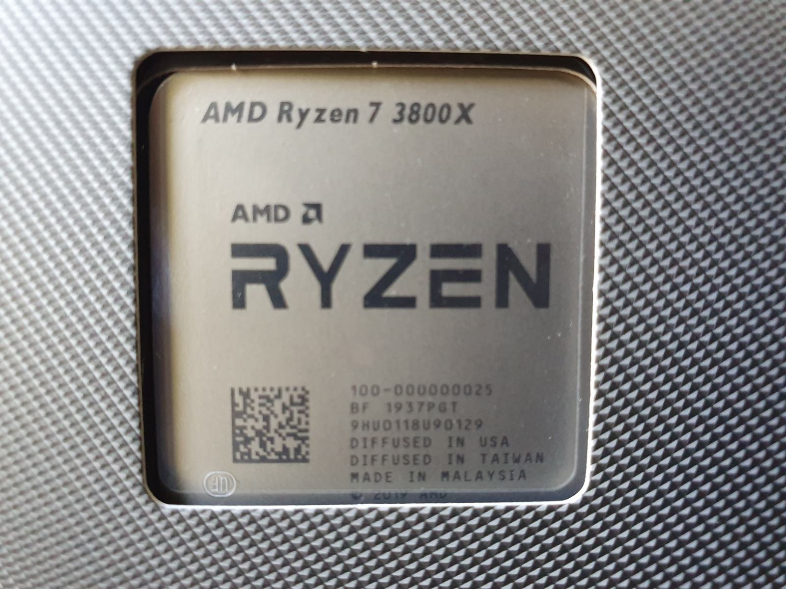 AMD Ryzen 7 3800X
