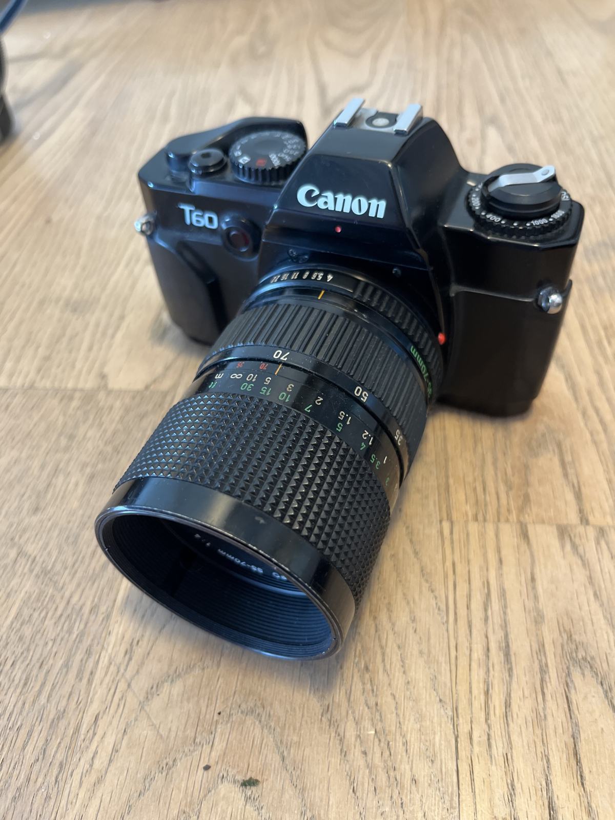 Canon T60
