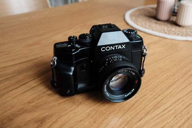 Contax RX + Carl Zeiss 50mm f1.7 Planar