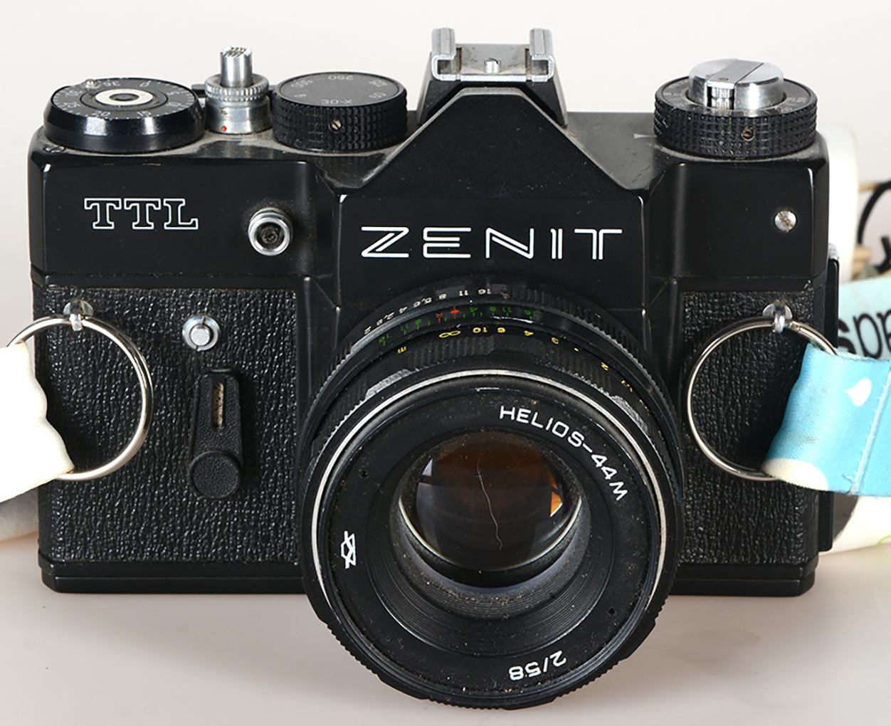 Zenit TTL fotoaparat