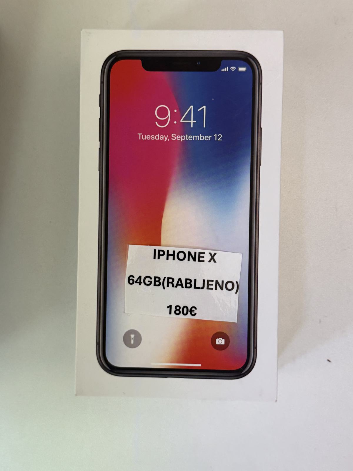 Apple iPhone X – 64GB