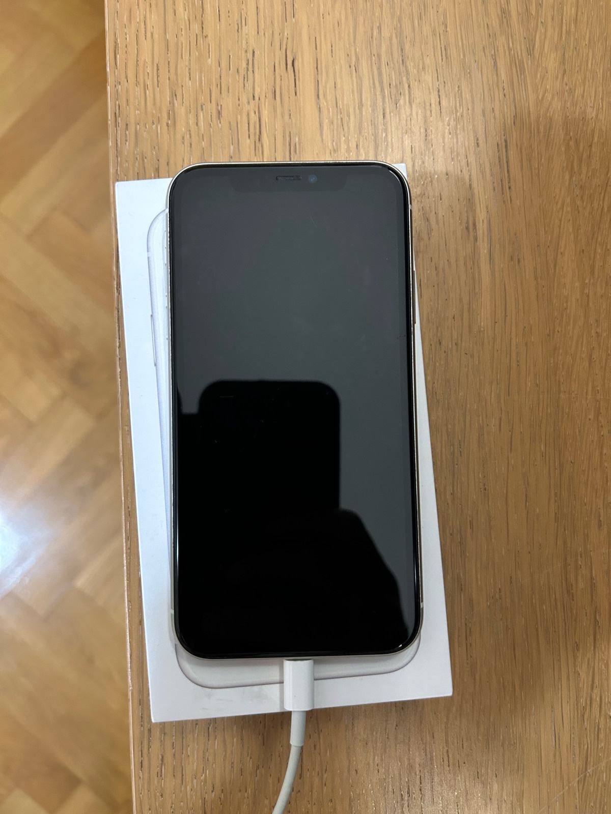 iPhone 11, 64 GB, bel, lepo ohranjen
