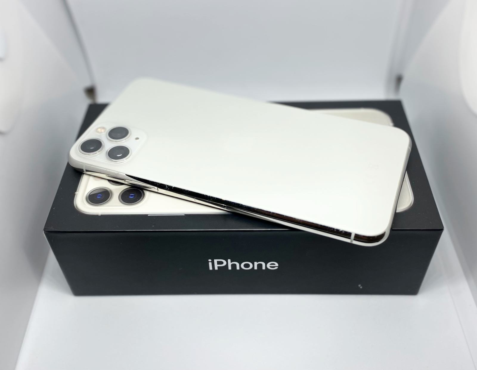 IPHONE 11 PRO MAX, SILVER, 256GB, KOT NOV, BREZHIBNO DELUJOČ
