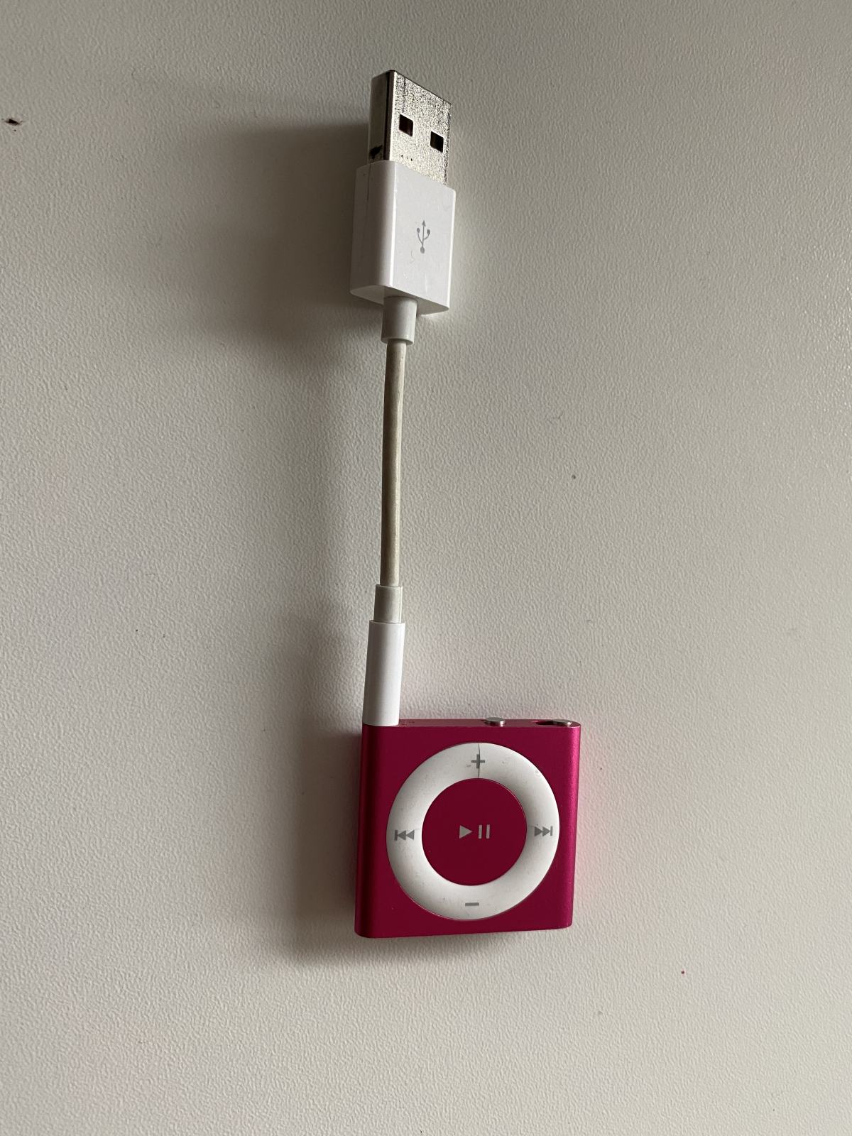 Apple MP3 predvajalnik iPod shuffle 2 GB