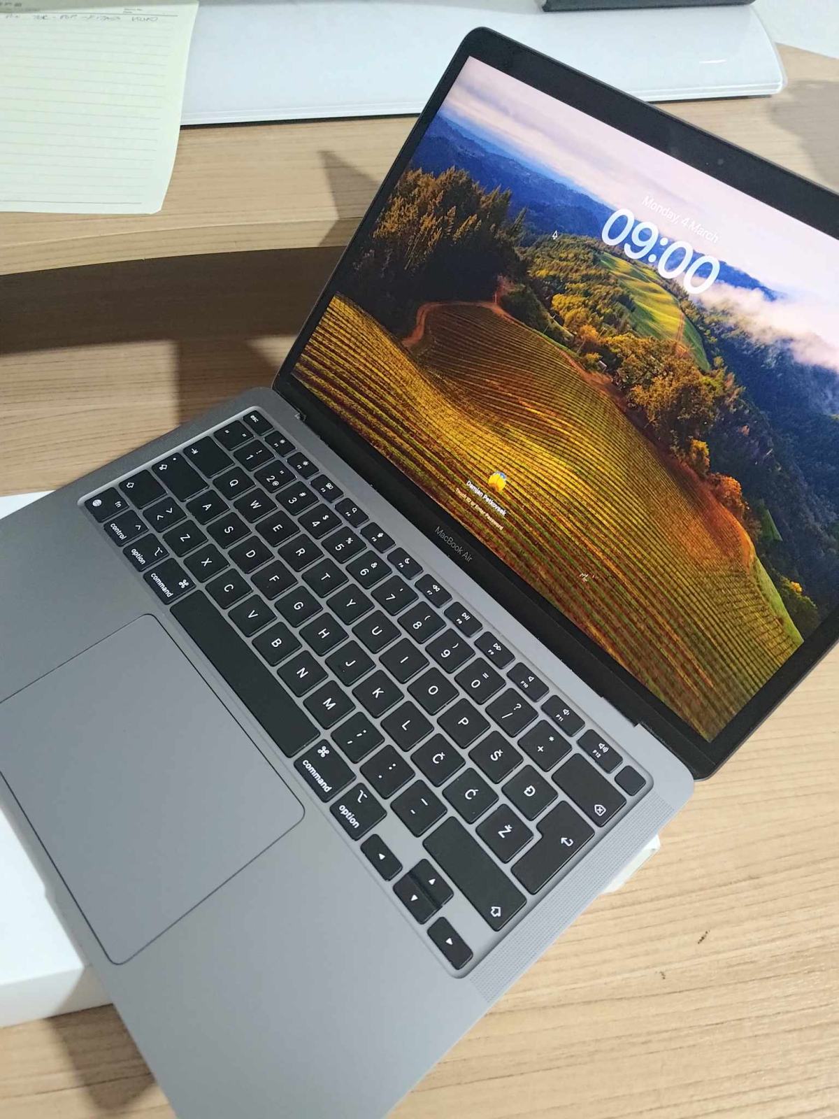 APPLE MACBOOK M1 2020 KOT NOV