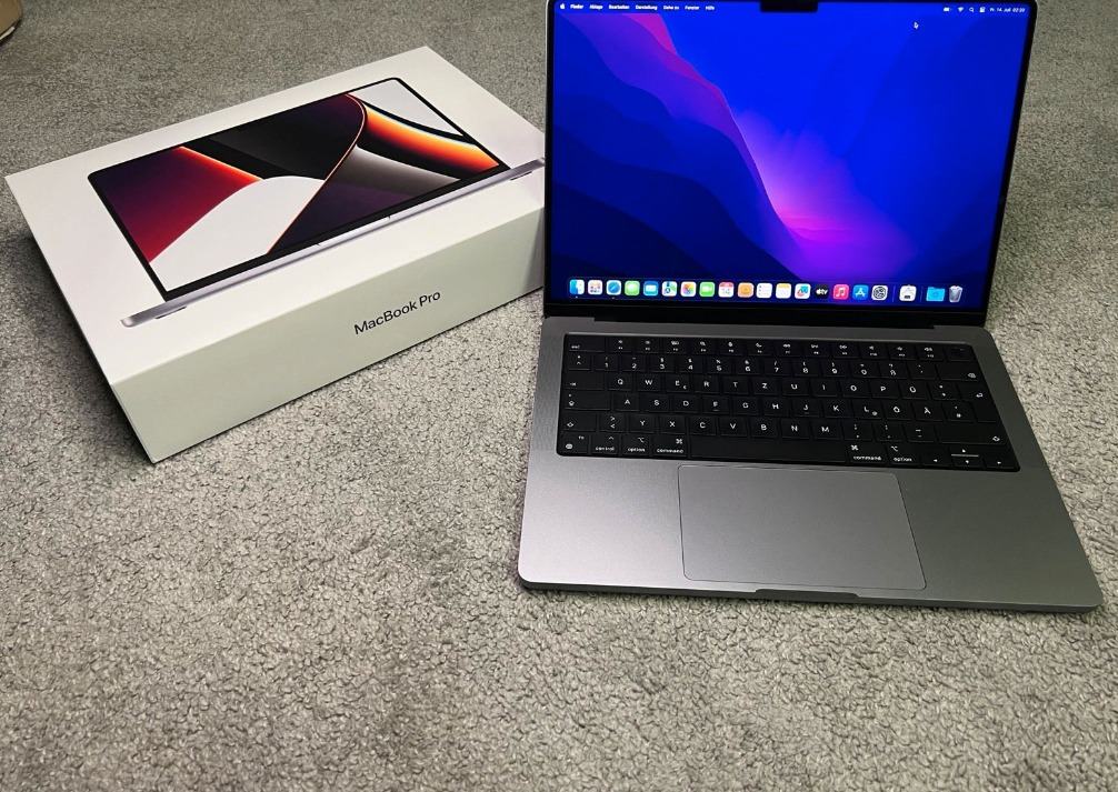 Apple MacBook Pro M1 Pro 14 16GB RAM 512GB SSD