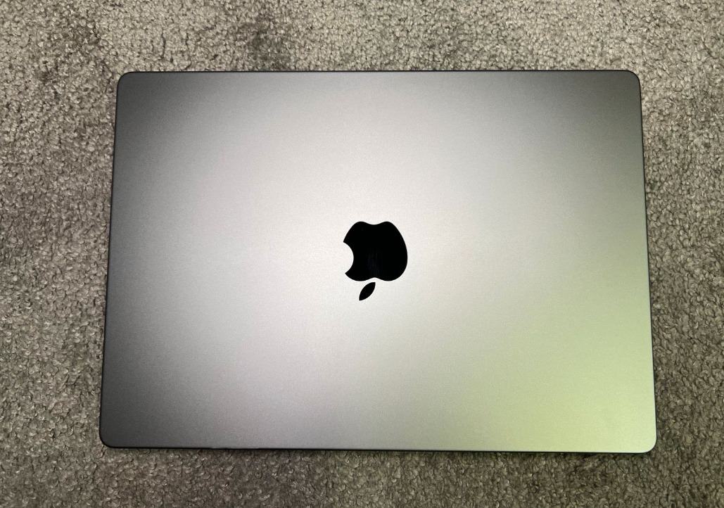 Apple MacBook Pro M1 Pro 14 16GB RAM 512GB SSD