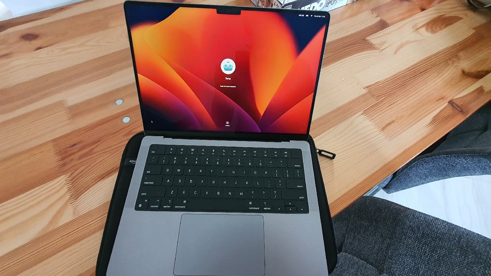 Apple MacBook Pro 14 M1 Max 32GB 1TB US layout