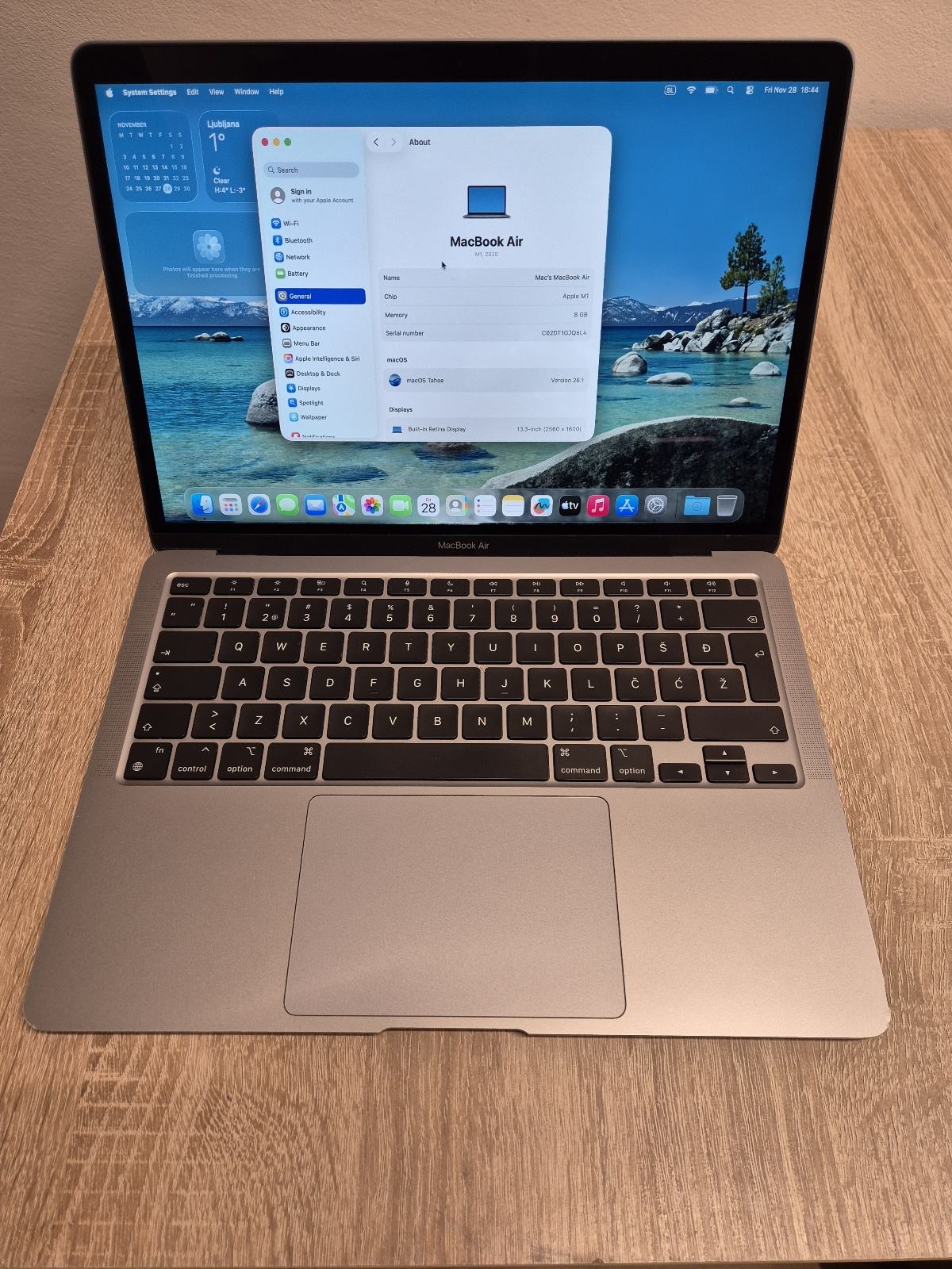 MacBook Air 13 M1 (2020)