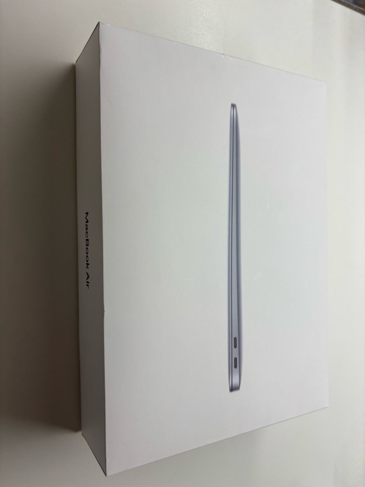 MacBook Air M1 13-inch 8GB/256GB