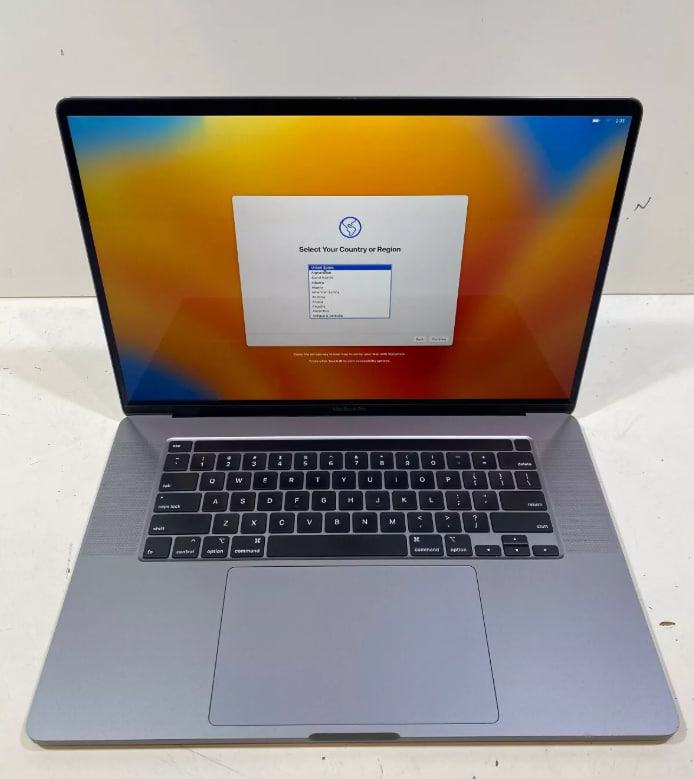MacBook Pro 2019 16 2.4GHz 8-core i9 | 32GB RAM 1TB SSD | AMD 5300M 4