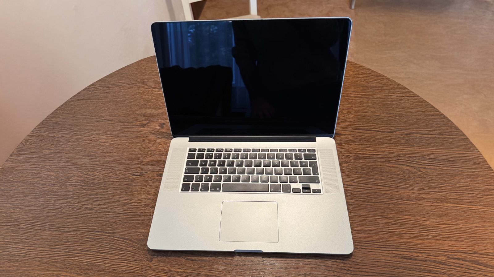 Macbook Pro Retina, 15/Mid 2015/Quad-Core i7/16GB/512GB/Dual graphics