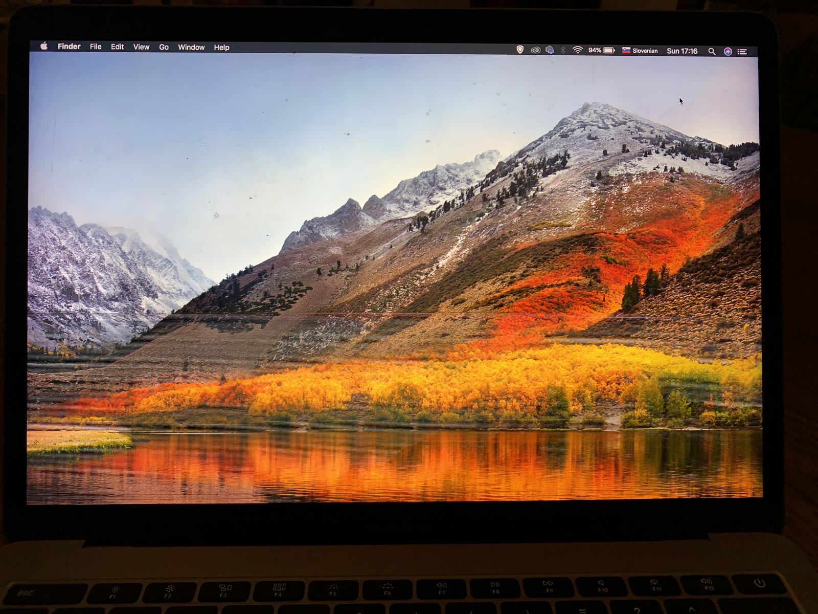 Prodam apple macbook pro 13 (2017) model (A1708)