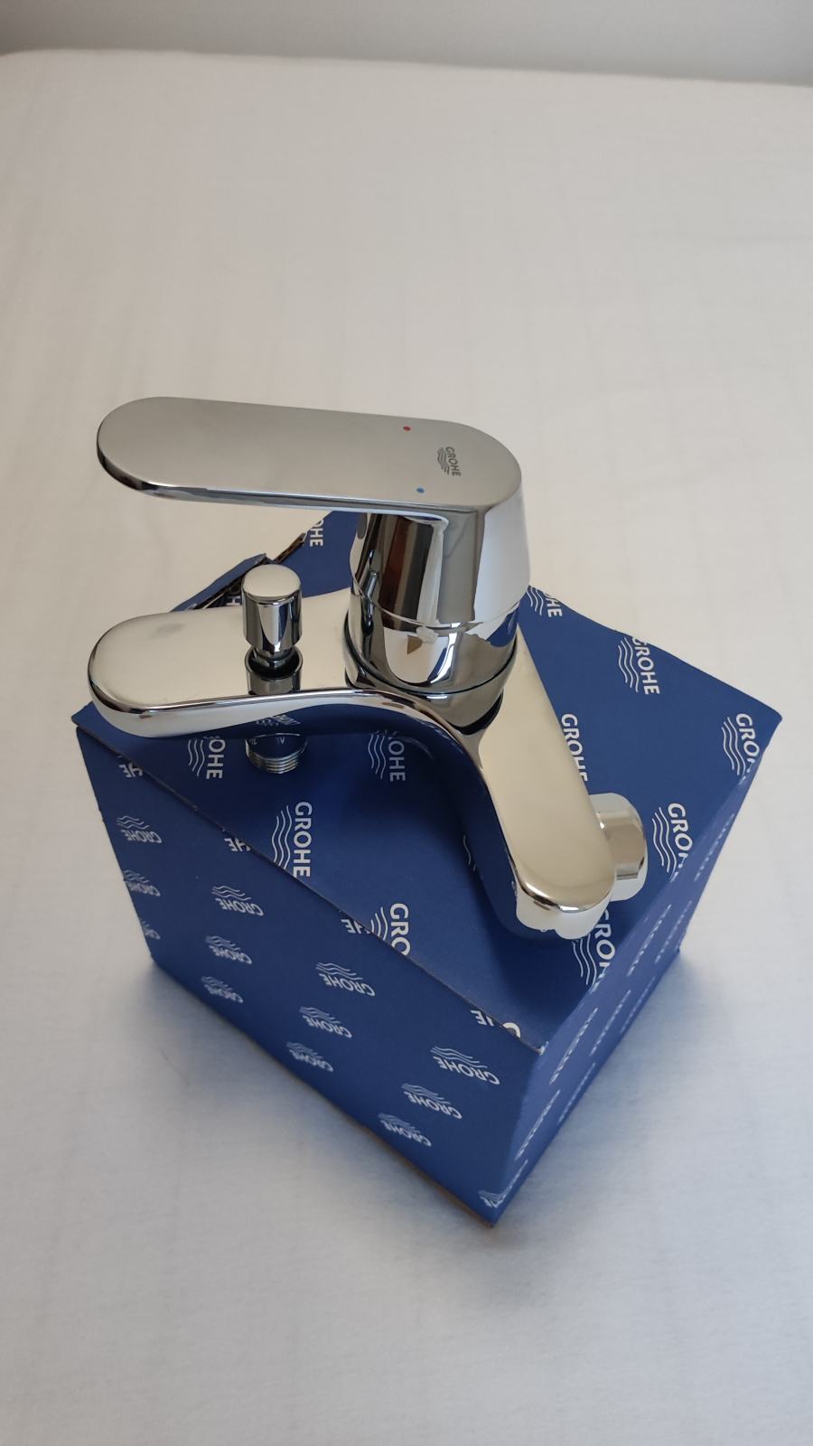 Armatura, pipa Grohe nova